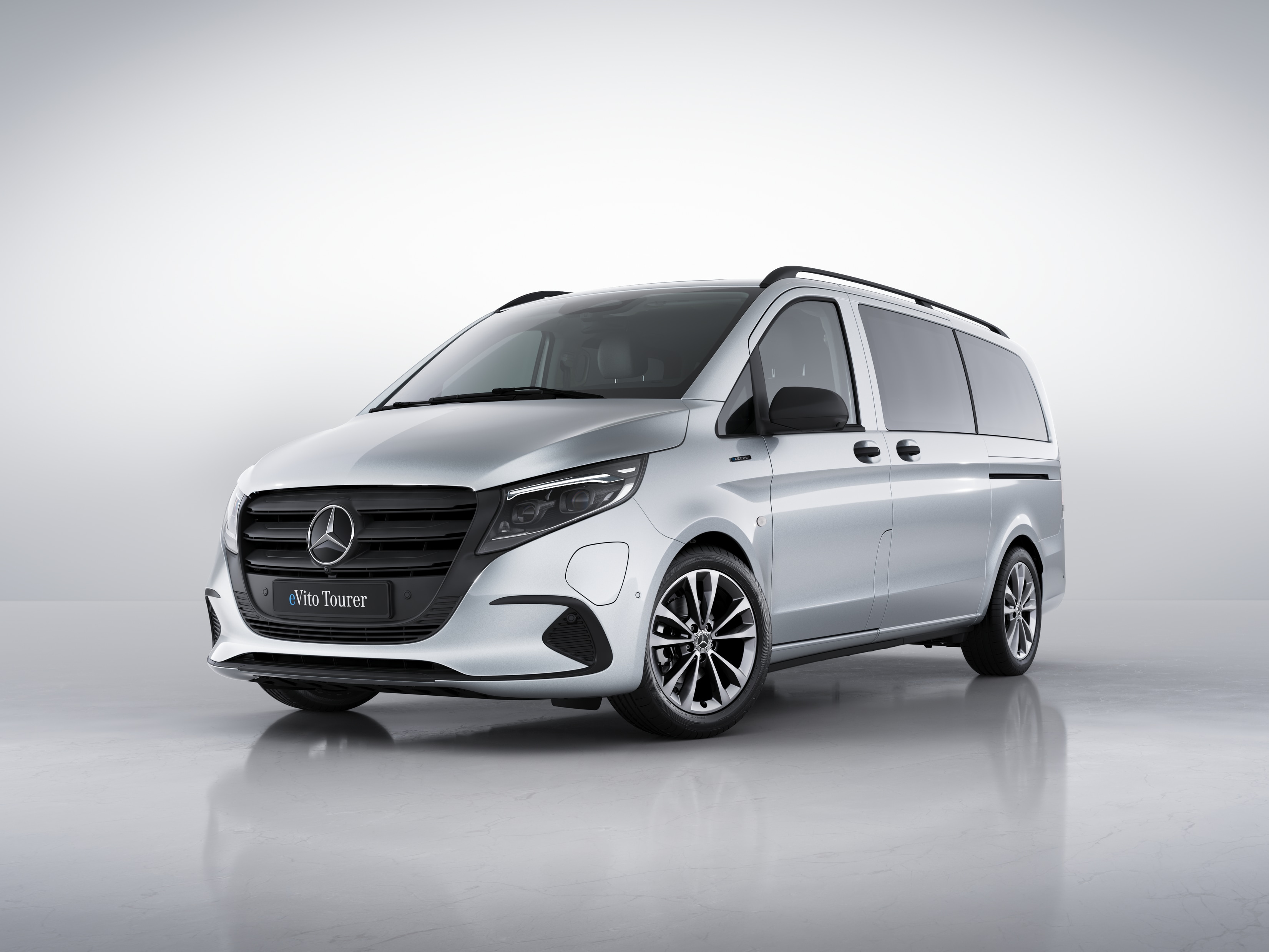 Mercedes vito tourer medidas | Arsecultur.com